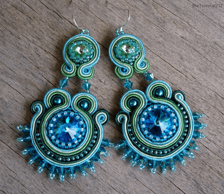 Discover the Art of Soutache Embroidery: History, Techniques, and Tips